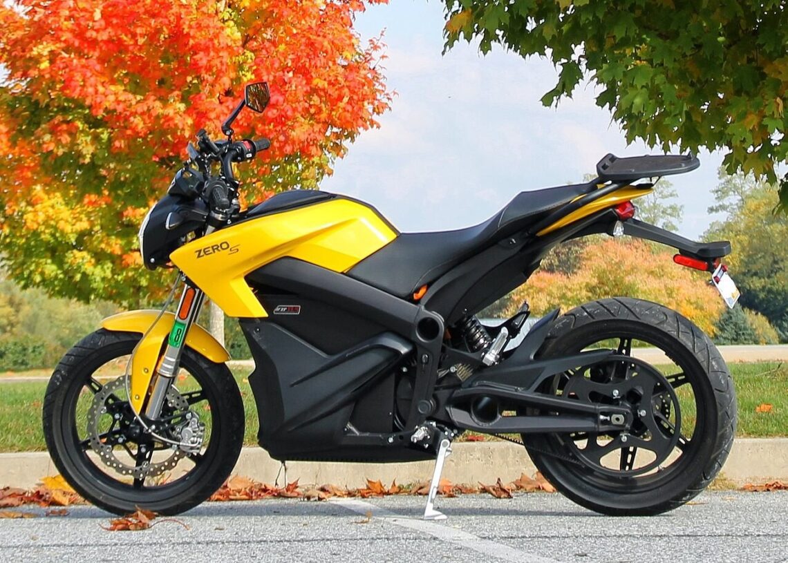 Galerie. Obrázky a tapety motorek zdarma ke stažení